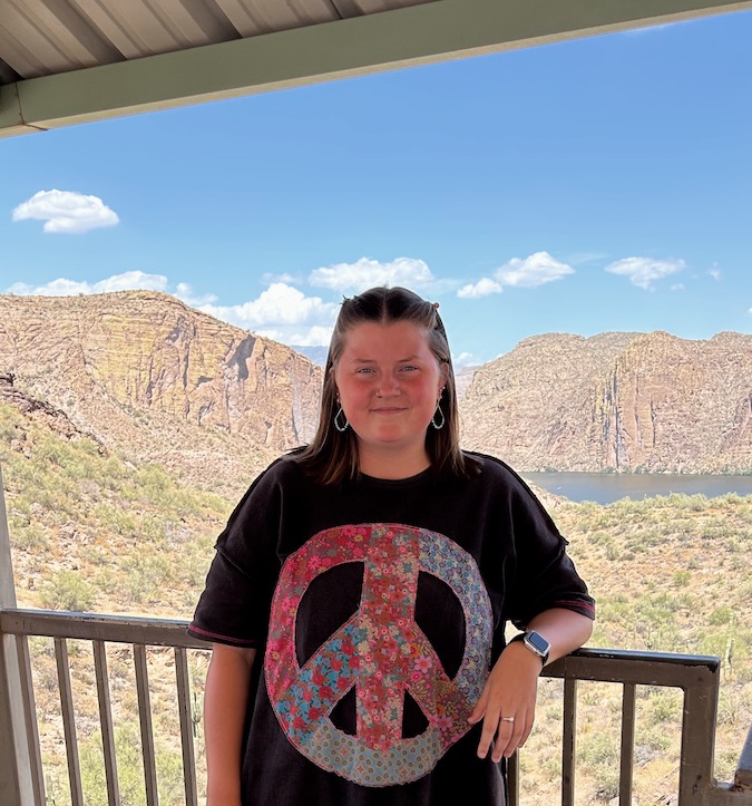 Q-A with Cloey and Lindsey Braatz, sisters taking Teacher Pledge ...